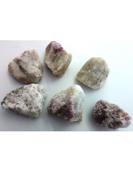 Clevelandite mineral