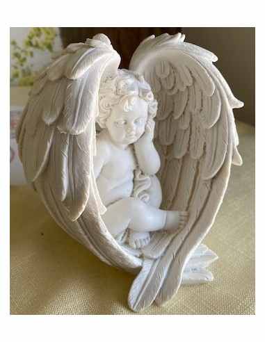 Ange de l'amour coeur ailes. Ange ailes en coeur